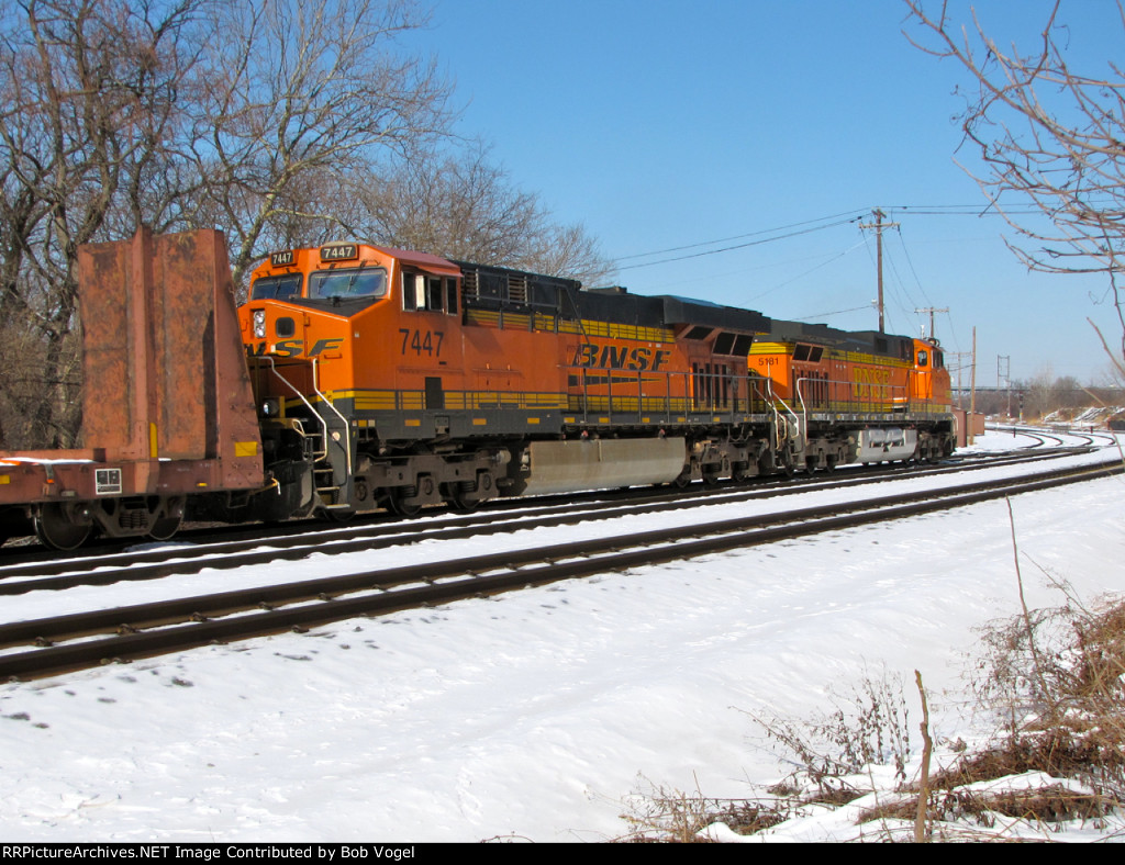 BNSF 7447 and 5181